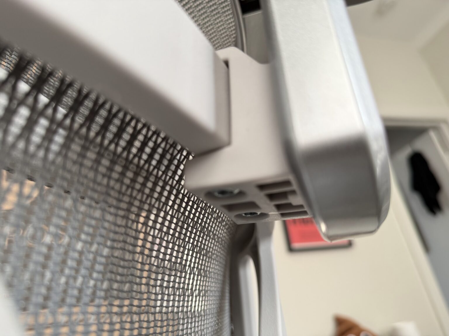 HBADA E3 Ergonomic Office Chair Review: A Piece of Junk - Crafting Worlds